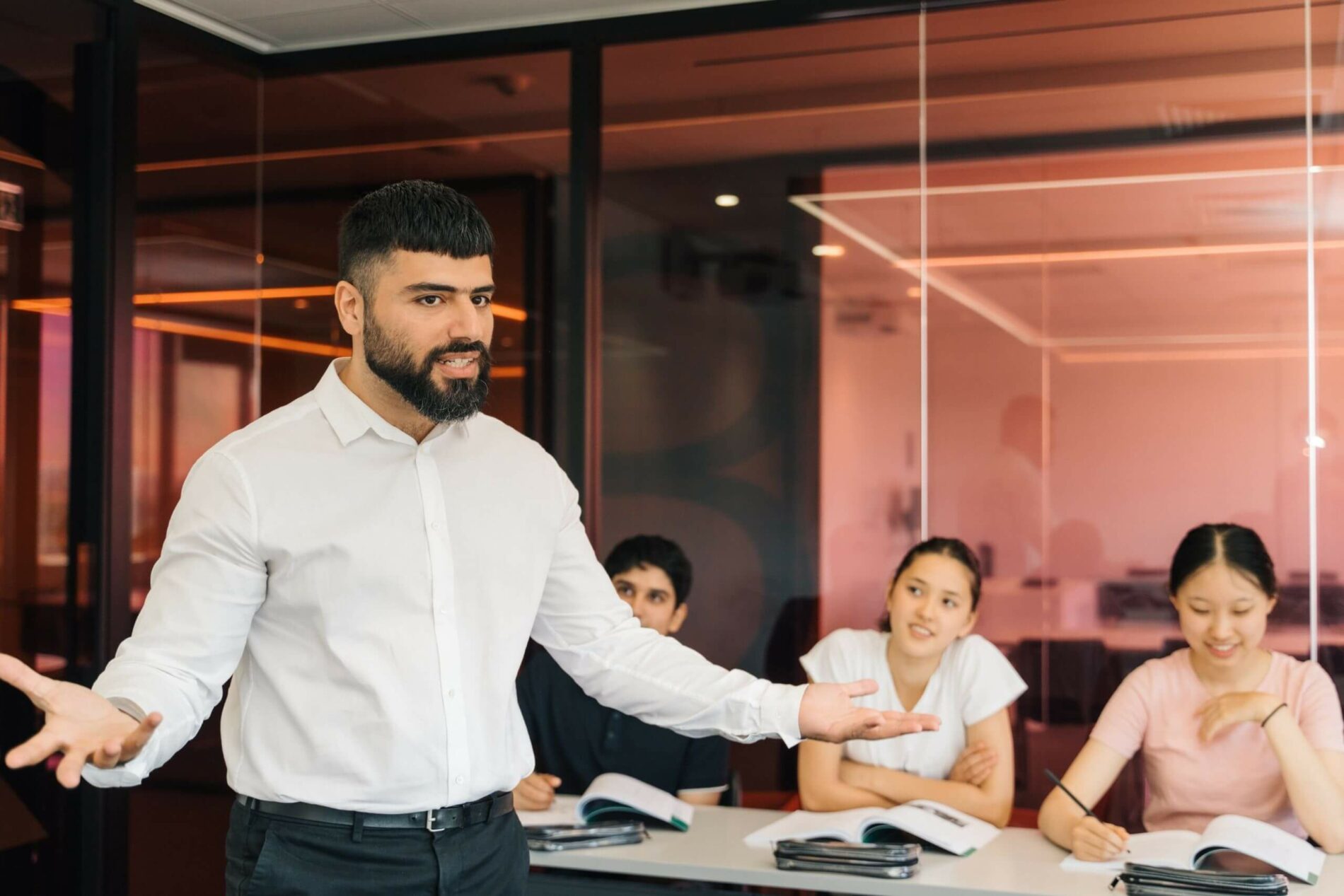 How to Show, Not Tell | 8 Creative Writing Dos and Don'ts